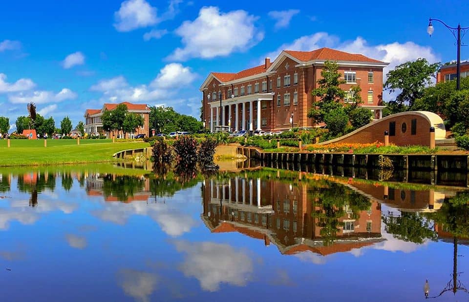 University Of Southern Mississippi Abound Finish College At An University Of Southern Mississippi Abound Finish College At An